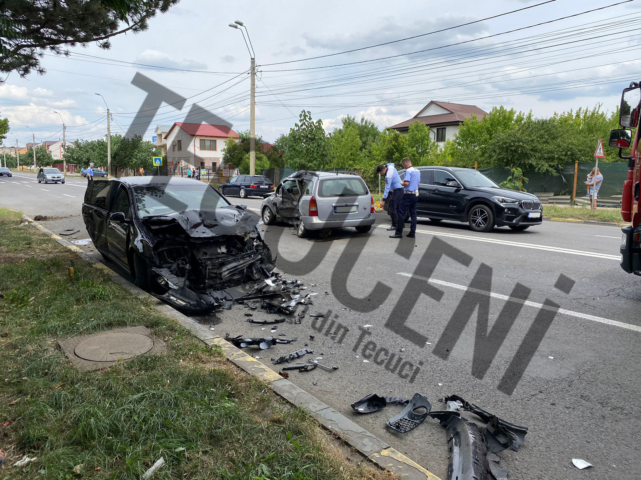 VIDEO: 4 persoane rănite într-un incident rutier în Municipiul Tecuci ...